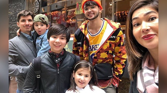 Kobe Paras joins mom Jackie Forster, family in Hong Kong for Christmas ...